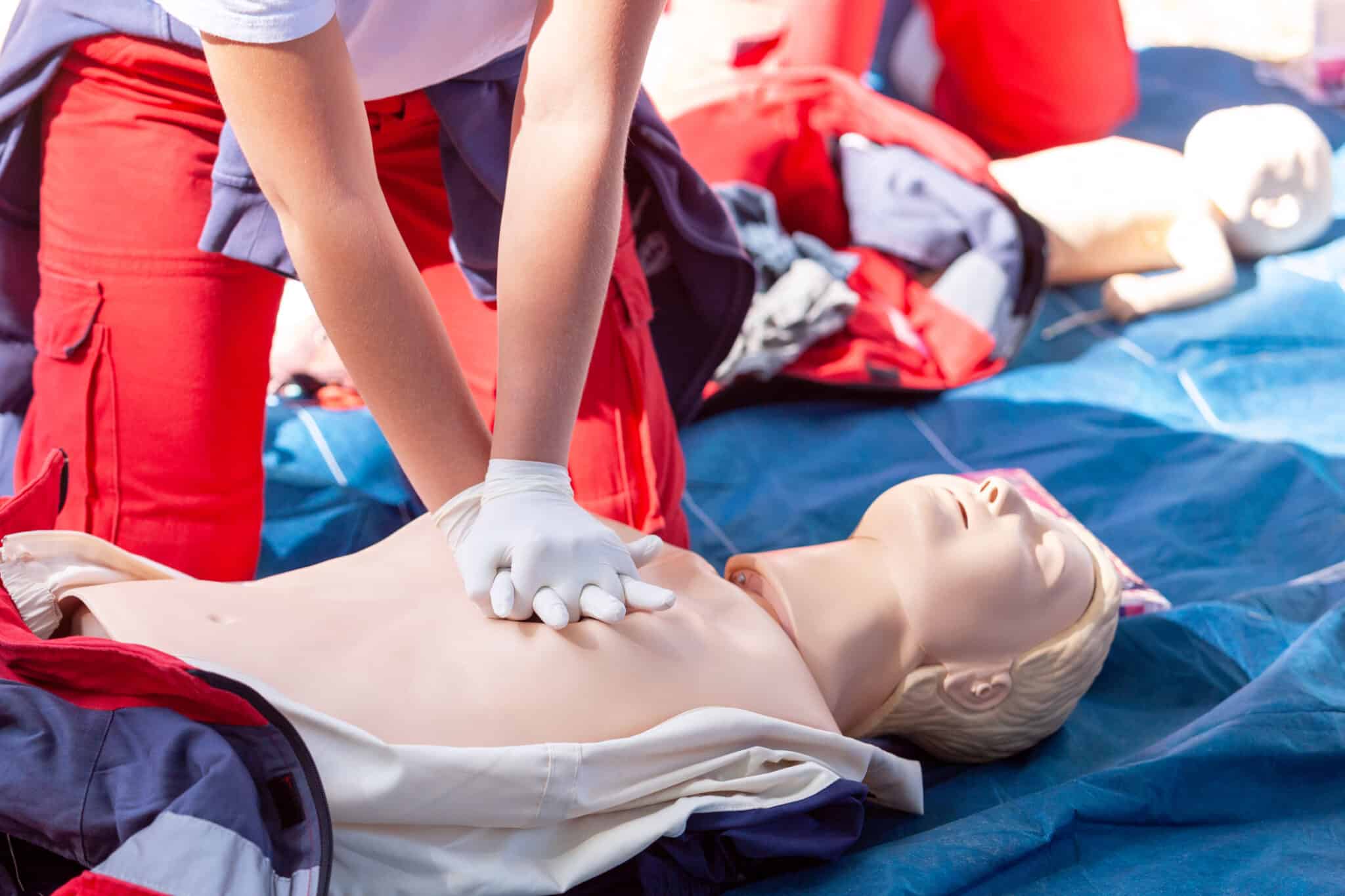 Essential First Aid Training: American Red Cross Certification ...